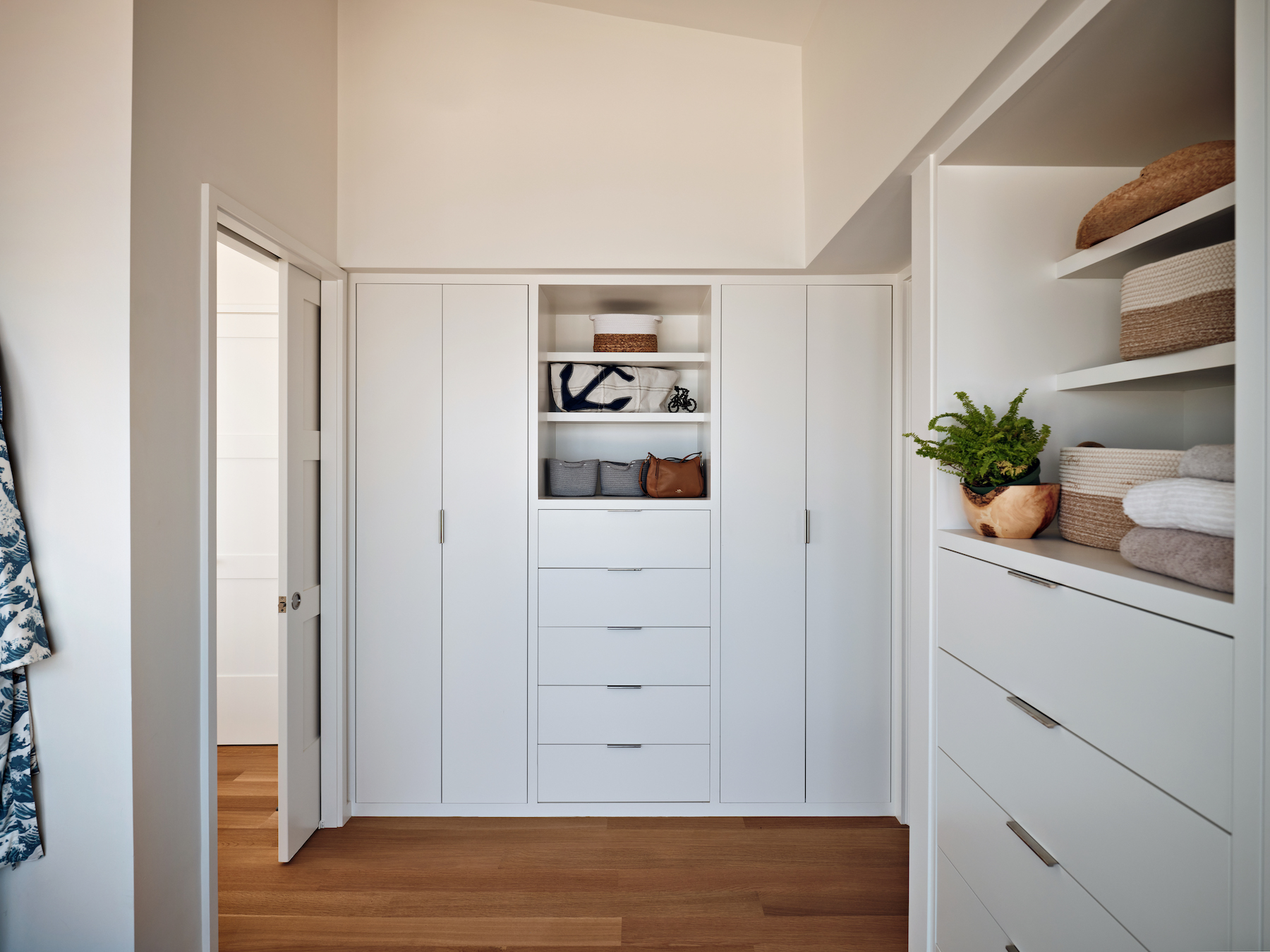 custom millwork - The Valle Group